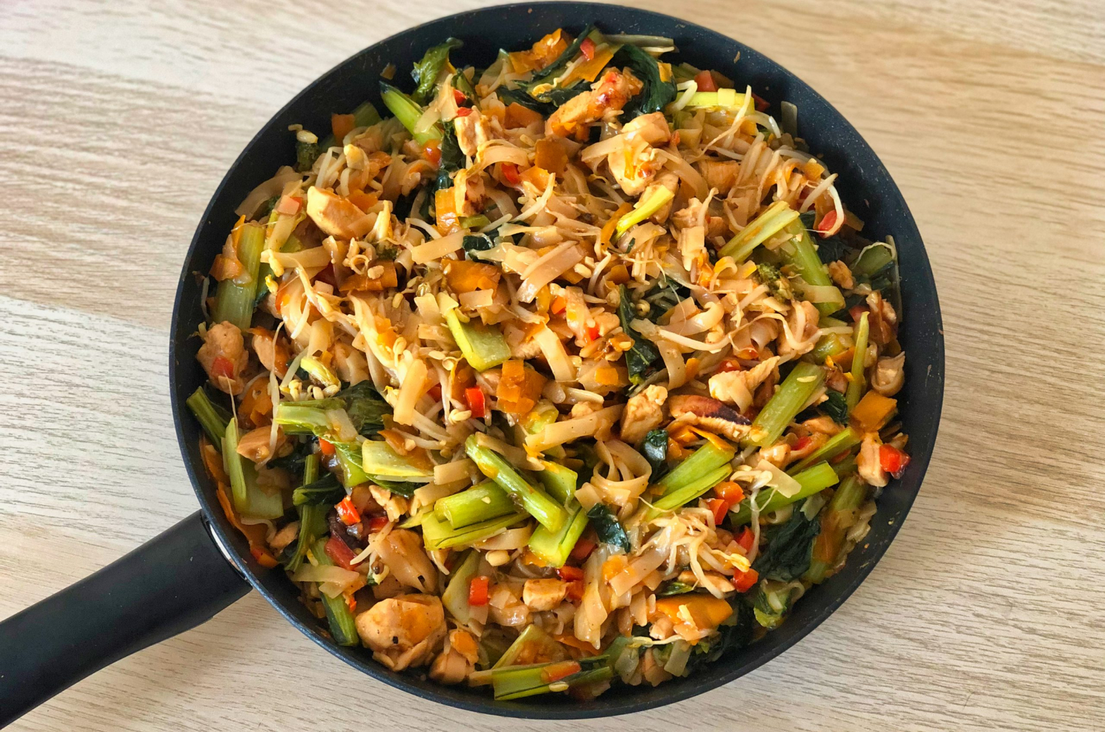 Poulet sauté à la chinoise avec nouilles – La liste à Nico